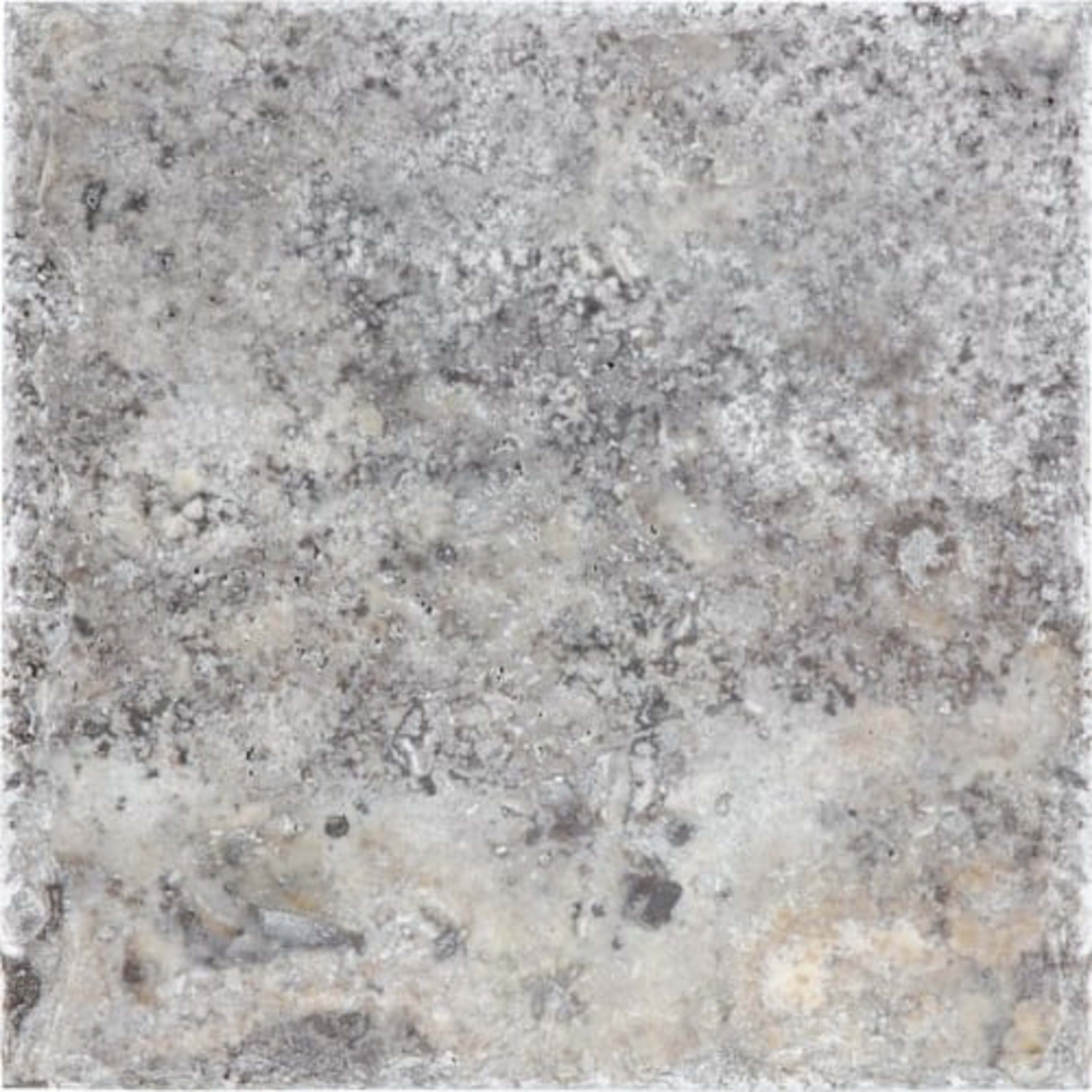 Silver Ash in Chiseled & Brushed 8x8 Natural Stone – DesignCo